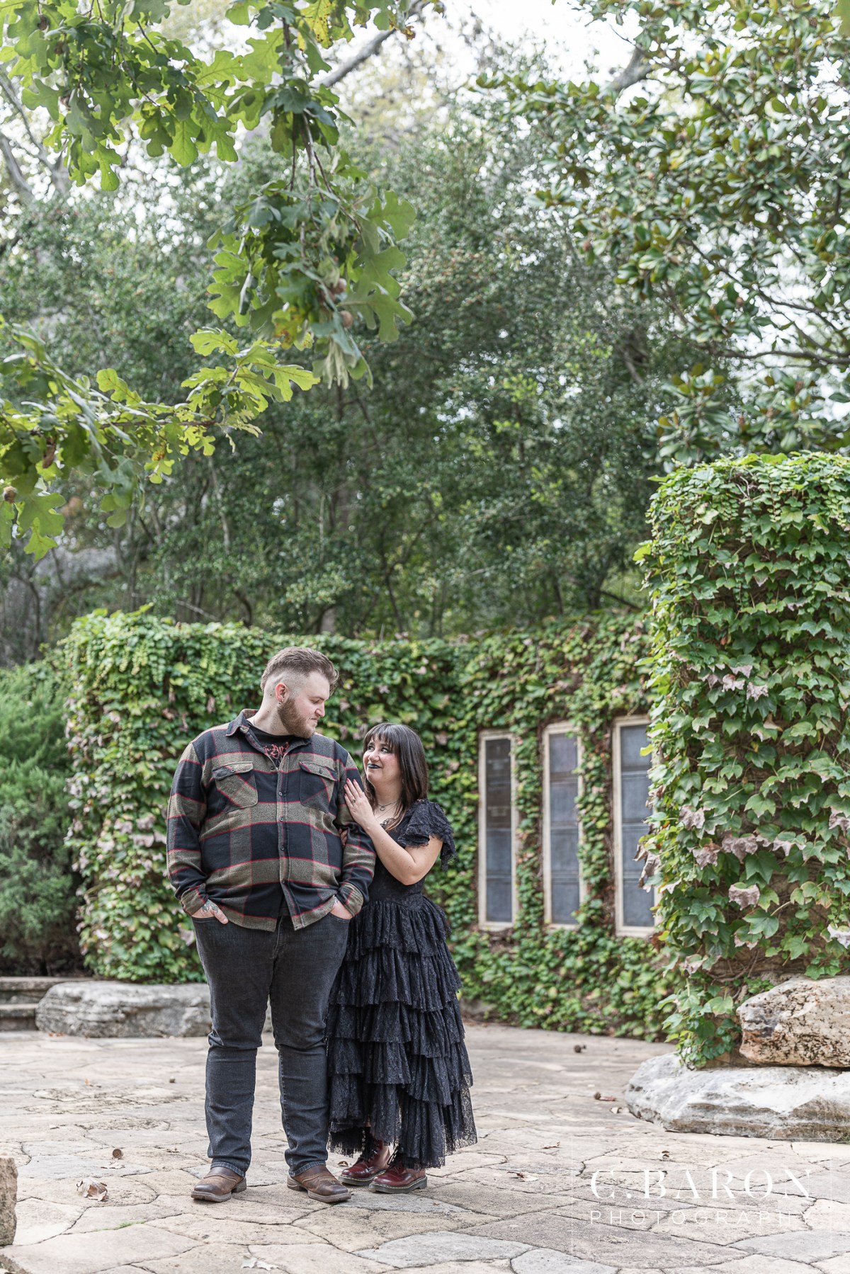 Gothic Engagement Session at a Cemetery in Houston, Texas – Houston ...